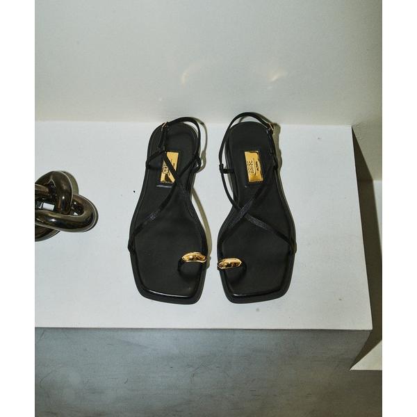 ZOZO問い合わせ番号:92843524ショップ:LE TALON，ルタロンブランド:LE TALON，ルタロン商品名:《追加3》GRISEメタルリングクロストングサンダルカテゴリ:シューズ>サンダルブランド品番:2519482030...