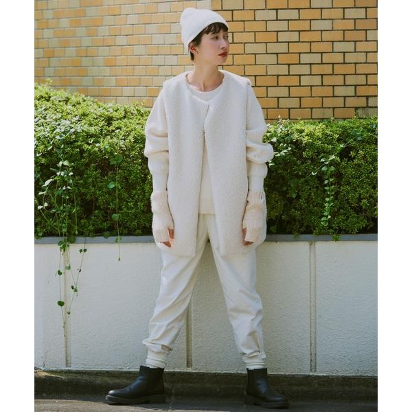 『セール実施中』参考価格：4，991円発売時期：2024年10月コンディション：C（やや使用感あり）使用感があり、やや気になる傷や汚れがあるアイテム前身頃：汚れ後身頃：毛玉参考商品名：【3シーズンシリーズ】7ゲージ畔編コクーンプルオーバー[...