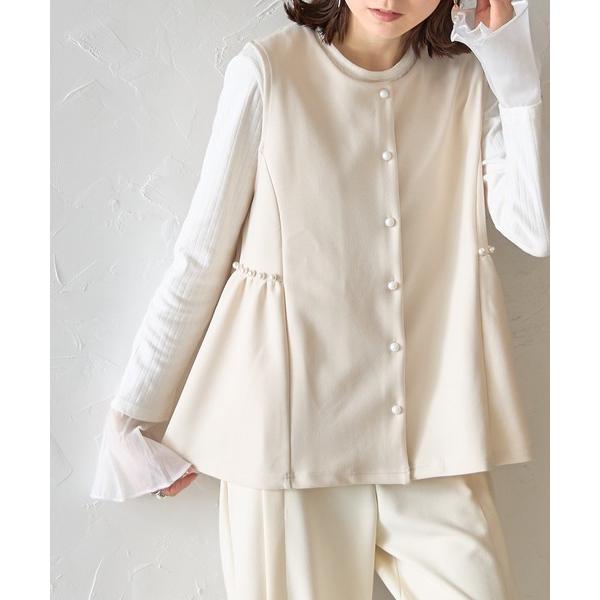 ZOZO問い合わせ番号:93046461ショップ:Bonjour Sagan，ボンジュールサガンブランド:each，イーチ，Bonjour Sagan，ボンジュールサガン商品名:パールボタンペプラムノースリベストカテゴリ:トップス>ベ...