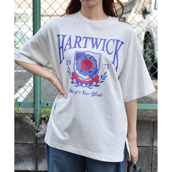 『タイムセール実施中』ZOZO問い合わせ番号:93151724ショップ:VIBGYOR，ヴィブジョーブランド:spiritoso，スピリトーゾ商品名:【spiritoso】HARTWICK カレッジロゴTシャツカテゴリ:トップス>Tシ...