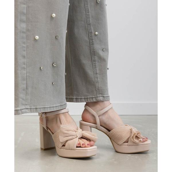 ZOZO問い合わせ番号:93415901ショップ:RANDA，ランダブランド:RANDA，ランダ商品名:プリーツリボンデザインヒールサンダルカテゴリ:シューズ>サンダルブランド品番:DS35225素材:ブラック⇒サテン生地 アイボリー...