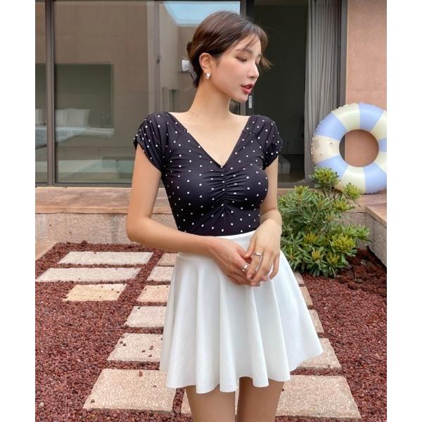 『タイムセール実施中』※このアイテムは返品・交換対象外商品です。ZOZO問い合わせ番号:93692841ショップ:Ritzy，リッツィーブランド:Ritzy，リッツィー商品名:スカート+ドット柄 深V ワンピース 水着 2点セットカテゴリ:...