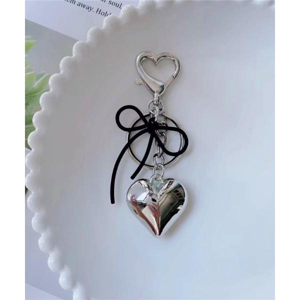 ZOZO問い合わせ番号:93760776ショップ:Mayree，メイリーブランド:Mayree，メイリー商品名:【urge select】ハート×リボン キーホルダー/バッグチャーム【マルチウェイ】カテゴリ:財布/小物>キーホルダーブ...