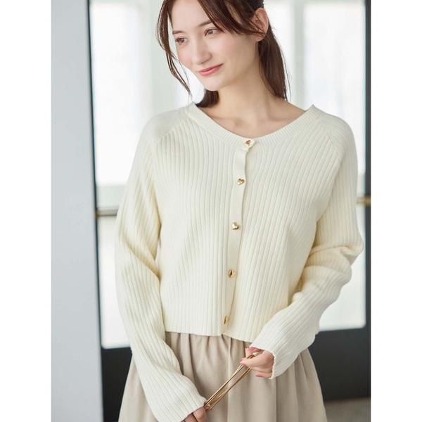 『セール実施中』参考価格：4，789円発売時期：2024年02月コンディション：D（傷・汚れあり）傷や汚れがあるが使用には問題ないアイテム全体的：保管上のにおい、毛玉、汚れ参考商品名：ハートボタンリブニットカーディガン参考品番：ES23F8...