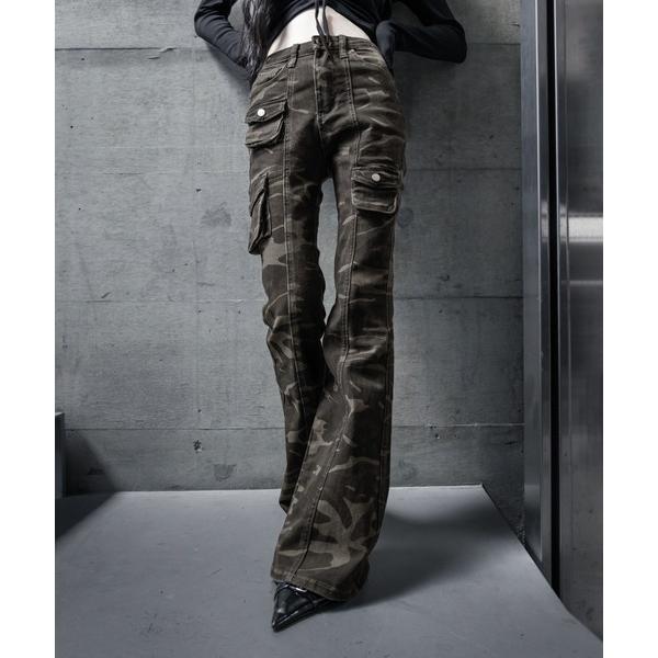 ZOZO問い合わせ番号:94098815ショップ:me+em select，ミームセレクトブランド:me+em select，ミームセレクト商品名:【 ３size 】ヴィンテージカモフラストレッチカーゴフレアデニム ／ vintage ca...