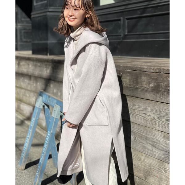 『セール実施中』参考価格：19，800円発売時期：2021年09月コンディション：C（やや使用感あり）使用感があり、やや気になる傷や汚れがあるアイテム全体的：毛玉首周り・袖口：汚れ参考商品名：Le Tinte フーディコート参考品番：1-0...