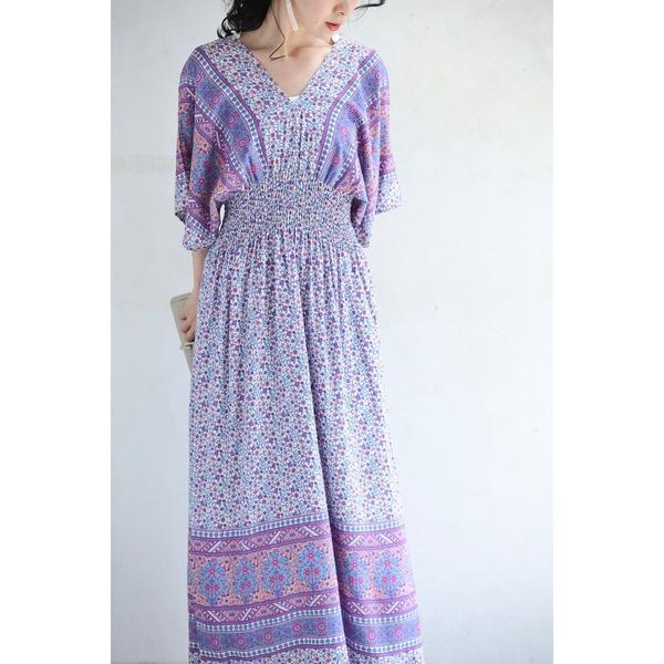 ZOZO問い合わせ番号:94261402ショップ:FRENCH PAVE，フレンチパヴェブランド:CAWAII，カワイイ商品名:可愛らしい小花柄のウエストシャーリングXラインロングワンピースカテゴリ:ワンピース/ドレス>ワンピースブラ...