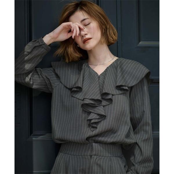 『タイムセール実施中』ZOZO問い合わせ番号:94262540ショップ:ur's，ユアーズブランド:ur's，ユアーズ商品名:Vネックラッフルブラウスカテゴリ:トップス>シャツ/ブラウスブランド品番:BGXU1862素材:【無地】 ポ...