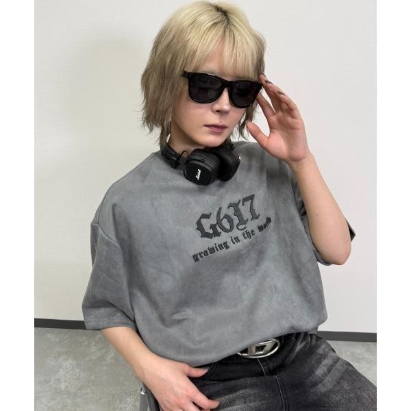 ZOZO問い合わせ番号:94495524ショップ:ATMARK，アットマークブランド:ATMARK，アットマーク商品名:《2サイズ展開　/　UNISEX　》G6I7ロゴ　スエードTeeカテゴリ:トップス>Tシャツ/カットソーブランド品...