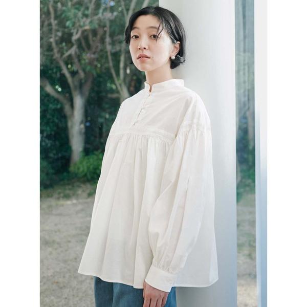 ZOZO問い合わせ番号:94594977ショップ:FELISSIMO，フェリシモブランド:THREE FIFTY STANDARD，スリーフィフティースタンダード商品名:ＴＨＲＥＥ　ＦＩＦＴＹ　ＳＴＡＮＤＡＲＤ　ピコ刺しゅうのコットンギャザ...