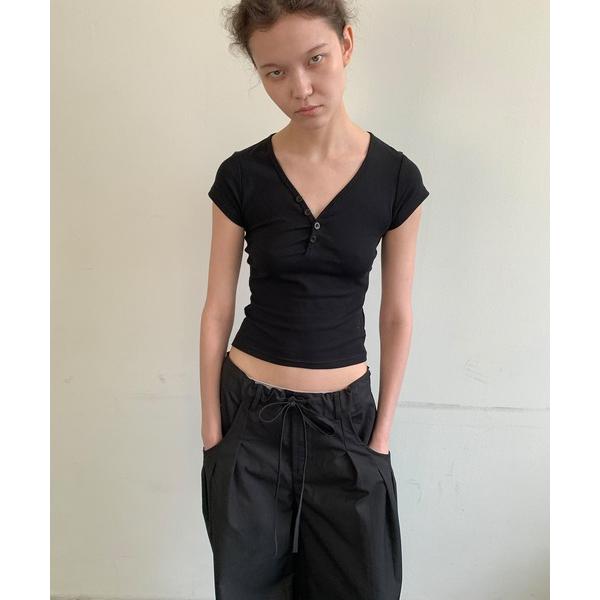 『タイムセール実施中』ZOZO問い合わせ番号:94754817ショップ:chuclla，チュクラブランド:LONSLAN，ロンスラン，chuclla，チュクラ商品名:【LONSLAN】VネックプラケットTシャツ LONW25s043カテゴリ...