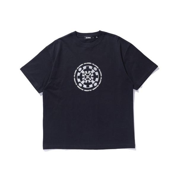 『タイムセール実施中』ZOZO問い合わせ番号:94755737ショップ:XLARGE，エクストララージブランド:XLARGE，エクストララージ商品名:CIRCLE ANCIENT FUTURISTIC S/S TEEカテゴリ:トップス&gt...
