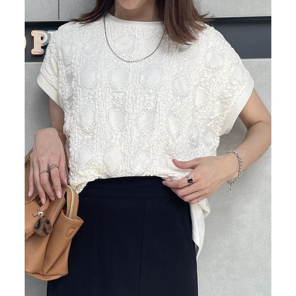 ZOZO問い合わせ番号:94884906ショップ:ikka LOUNGE，イッカラウンジブランド:ikka，イッカ商品名:【プチプラ1990円（税抜）】レースジャガード切り替えプルオーバーカテゴリ:トップス>Tシャツ/カットソーブラン...