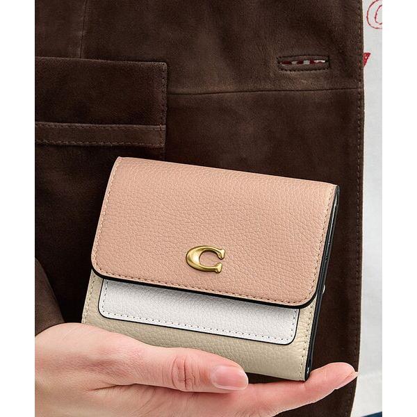 ZOZO問い合わせ番号:95286235ショップ:COACH，コーチブランド:COACH，コーチ商品名:ミラ スモール フラップ ウォレット・カラーブロックカテゴリ:財布/小物>財布ブランド品番:CAO14 B4U3素材:牛革原産国:...