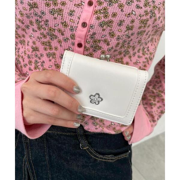 ZOZO問い合わせ番号:95317216ショップ:WEGO，ウィゴーブランド:WEGO，ウィゴー商品名:WEGO/フラワーガマ口ウォレットカテゴリ:財布/小物>財布ブランド品番:LG25SS05-G0021素材:表地：合成皮革， 裏地...