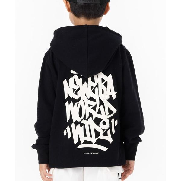 ZOZO問い合わせ番号:95578306ショップ:ONSPOTZ，オンスポッツブランド:NEW ERA，ニューエラ商品名:ニューエラキッズ スウェットパーカー グラフィックロゴ バックプリントカテゴリ:トップス>パーカーブランド品番:...