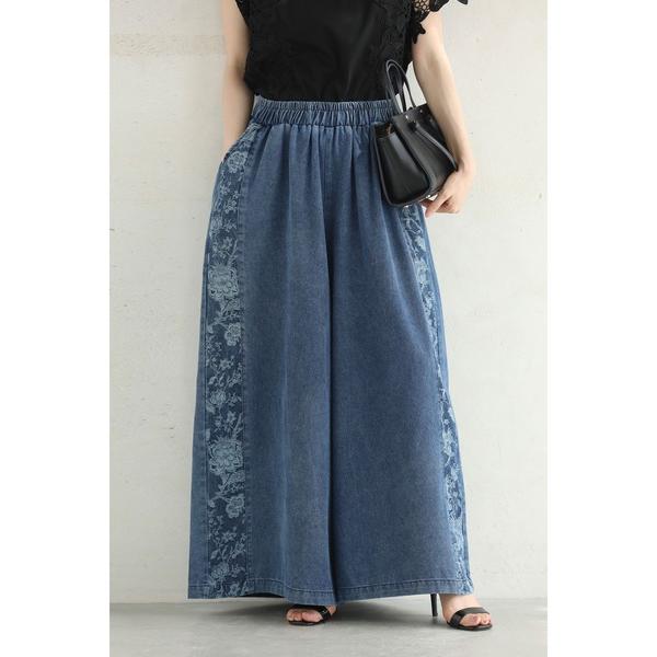 ZOZO問い合わせ番号:95714583ショップ:FRENCH PAVE，フレンチパヴェブランド:CAWAII，カワイイ商品名:花の絵流れるサイドラインのゆったりワイドパンツカテゴリ:パンツ>デニムパンツブランド品番:w61333ps...