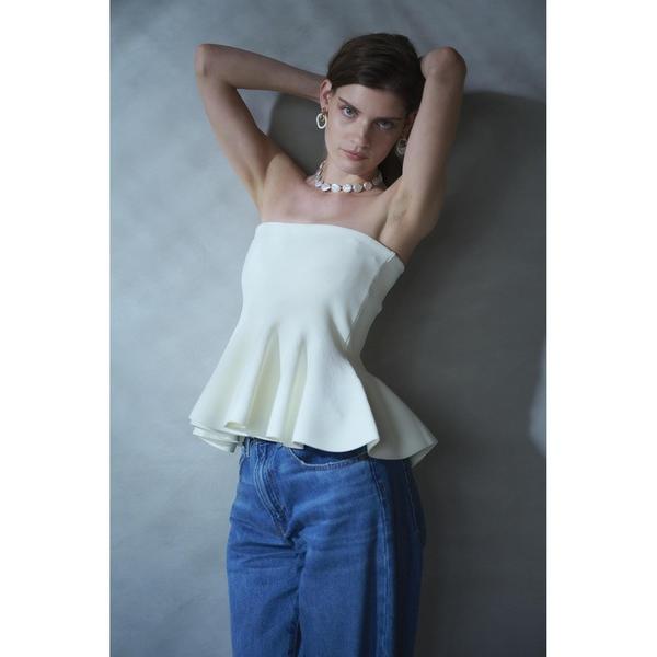 ZOZO問い合わせ番号:96007429ショップ:Estella.K，エステラケーブランド:Estella.K，エステラケー商品名:Raisa Knit Top ベアニットペプラムニットTOPカテゴリ:トップス>その他トップスブランド...