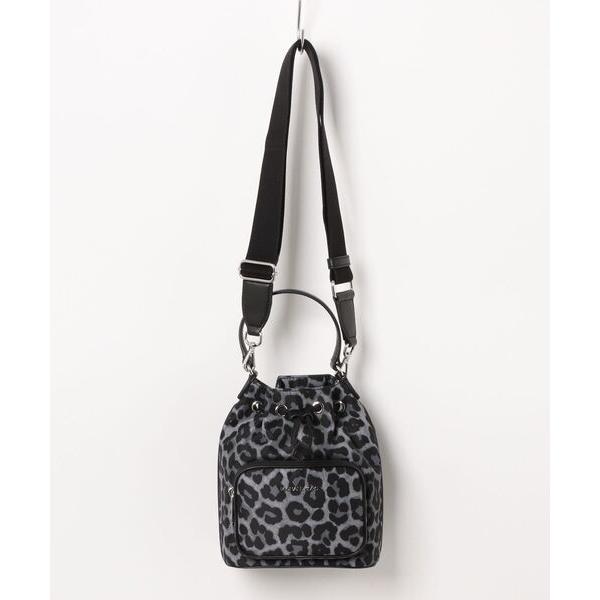 『セール実施中』ZOZO問い合わせ番号:96073605ショップ:MICHAEL KORS，マイケル・コースブランド:MICHAEL KORS，マイケルコース商品名:KHAI SM BUCKET MSGR クロスボディカテゴリ:バッグ&gt...