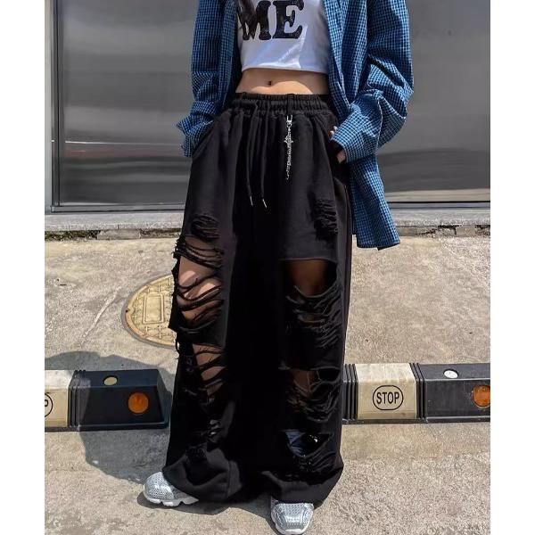 ZOZO問い合わせ番号:96335312ショップ:A'GEM/9 × .kom，エージェムナインブランド:.KOM，ドットコム商品名:A'GEM/9 × .kom 『.KOM/ドットケーオーエム』 チェーン付ダメージスウェットパンツカテゴリ...