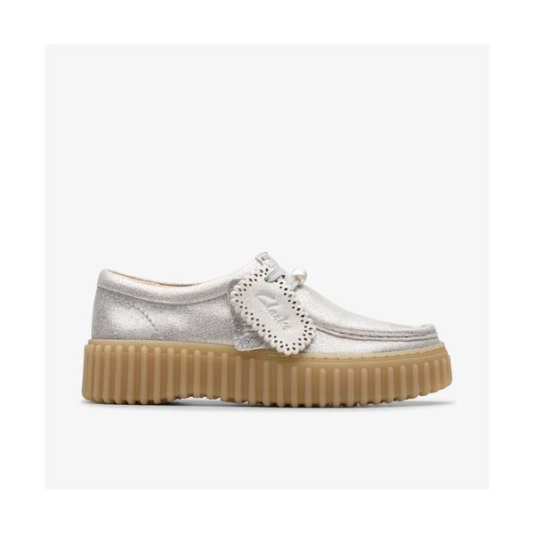 『タイムセール実施中』ZOZO問い合わせ番号:96371929ショップ:Clarks，クラークスブランド:Clarks，クラークス商品名:Torhill Bee / トーヒルビー（シルバー）カテゴリ:シューズ>モカシン/デッキシューズ...