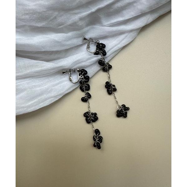 ZOZO問い合わせ番号:96532802ショップ:CERCA，チェルカブランド:CERCA，チェルカ商品名:Smallworld/《trickle》ロングイヤリングカテゴリ:アクセサリー>イヤリングブランド品番:small-055素材...