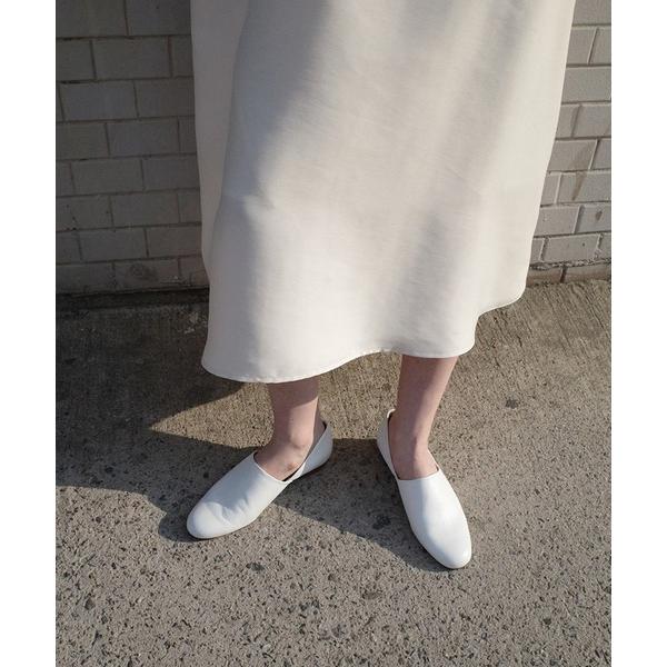 『セール実施中』ZOZO問い合わせ番号:96532892ショップ:CLANE，クラネブランド:CLANE，クラネ商品名:SIDE CUT STACKED HEEL FLAT SHOESカテゴリ:シューズ>パンプスブランド品番:1911...