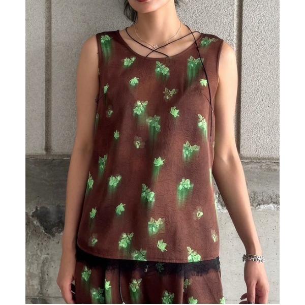 ZOZO問い合わせ番号:96565421ショップ:AMERI VINTAGE，アメリビンテージブランド:Ameri，アメリ商品名:CLARA SATIN TANK TOPカテゴリ:トップス>タンクトップブランド品番:022520488...