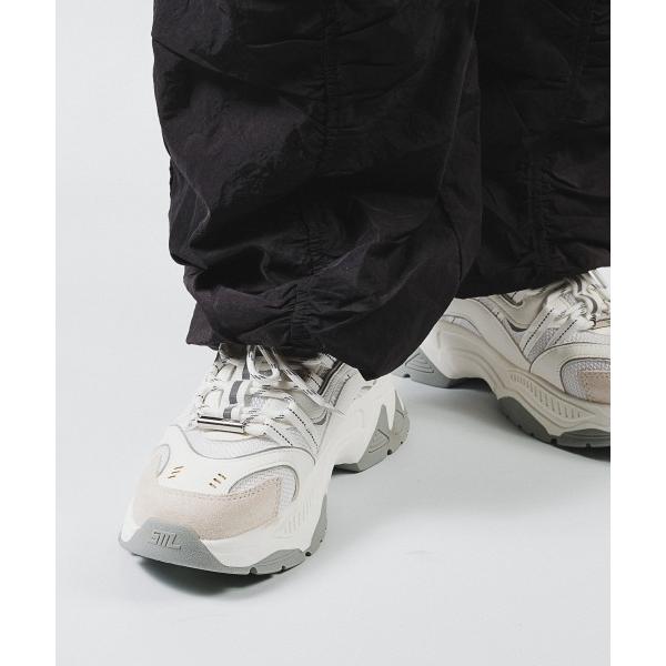 ZOZO問い合わせ番号:96601081ショップ:Esmeralda，エスメラルダブランド:STEVE MADDEN，スティーブマデン，Esmeralda，エスメラルダ商品名:グラフィカルソールスニーカー/S.MADDEN ANIMATES...