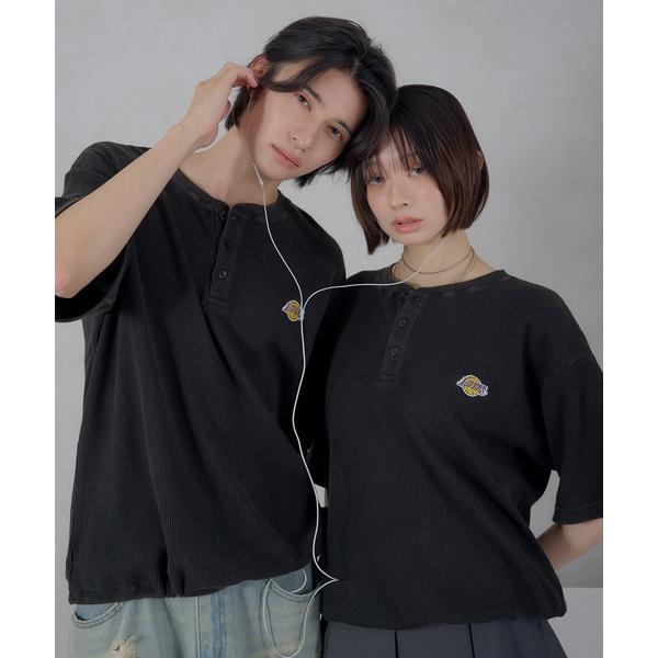 『タイムセール実施中』ZOZO問い合わせ番号:96635073ショップ:Perushu，ペルーシュブランド:Perushu，ペルーシュ商品名:Perushu／NBA ワッフルヘンリーネックTシャツカテゴリ:トップス>Tシャツ/カットソ...