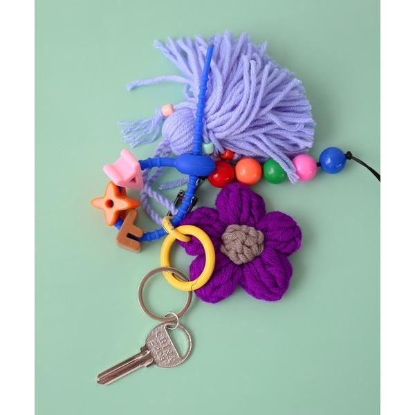 ZOZO問い合わせ番号:96635529ショップ:SiNCERE，シンシアブランド:A.FLORE，アフローレ，SiNCERE，シンシア商品名:〈A.FLORE/アフローレ〉毛糸フラワー カラフルストラップカテゴリ:財布/小物>キーホ...