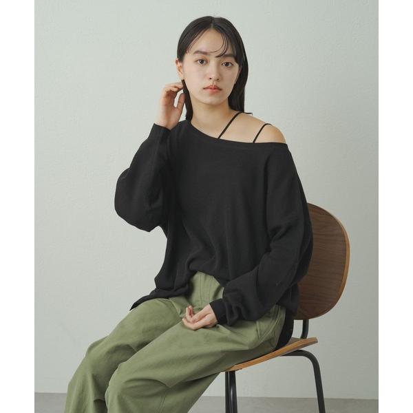 『セール実施中』参考価格：6，050円発売時期：2023年01月コンディション：C（やや使用感あり）使用感があり、やや気になる傷や汚れがあるアイテム首周り・すそ周り・袖口：毛玉袖：汚れ参考商品名：【earthy_】エコリッチオフショルニット...