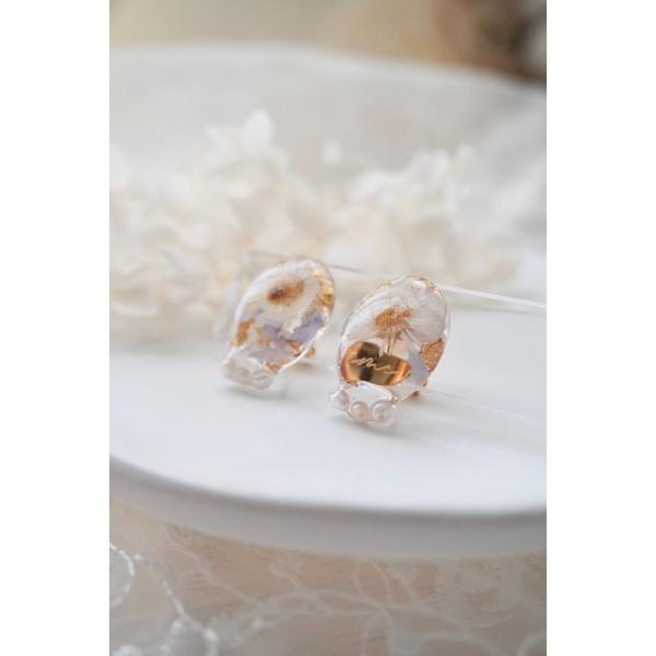 ZOZO問い合わせ番号:97222303ショップ:TONE，トーンブランド:tone，トーン商品名:【ime】小粒淡水パール付フラワーイヤリング(MA)カテゴリ:アクセサリー>イヤリングブランド品番:ime-113素材:レジン、押し花...