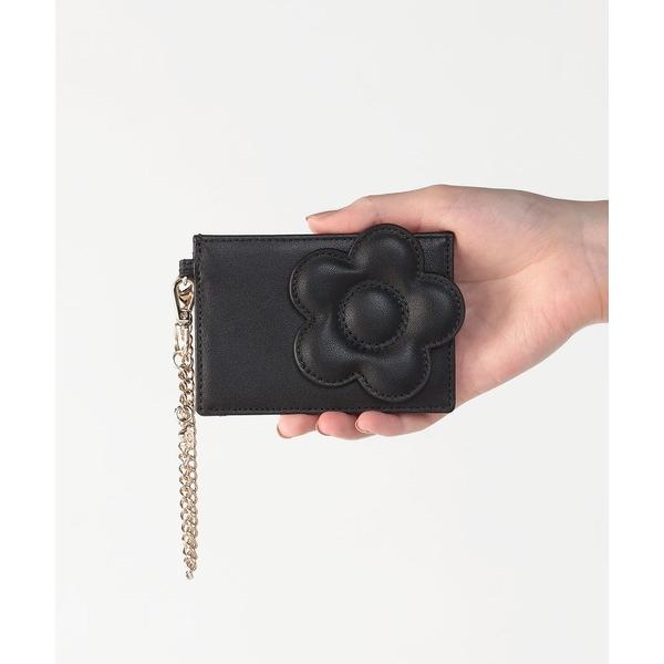 ZOZO問い合わせ番号:97240467ショップ:MARY QUANT，マリークワントブランド:MARY QUANT，マリークワント商品名:ビッグデイジーパッチ シングルパスケースカテゴリ:財布/小物>パスケースブランド品番:225-...