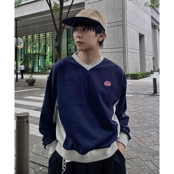 ZOZO問い合わせ番号:97325488ショップ:Auntie Rosa，アンティローザブランド:UNDERSTATEMENTs，アンダーステイトメント商品名:【ユニセックス】Vネックバイカラーワンポイントスウェットカテゴリ:トップス&gt...