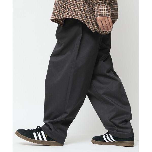 ZOZO問い合わせ番号:97389523ショップ:FREAK'S STORE，フリークスストアブランド:FREAK'S STORE，フリークスストア商品名:限定展開 ワイドシルエット ツイル タックテーパード パンツカテゴリ:パンツ>...