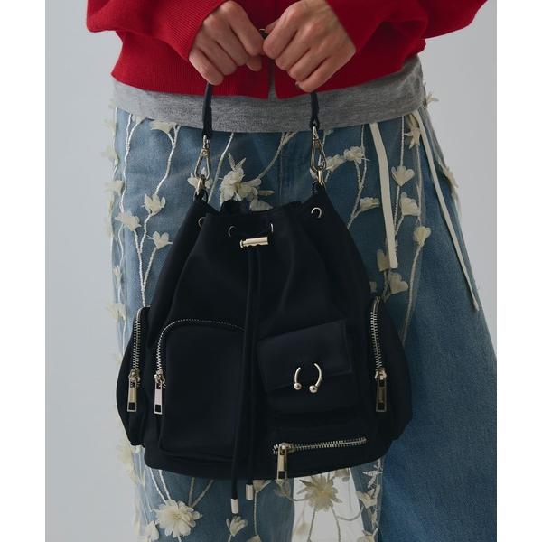 ZOZO問い合わせ番号:97493860ショップ:ELLEgirl，エルガールブランド:ELLEgirl，エルガール商品名:《撥水》ボディーピアス付アウトポケット巾着バッグカテゴリ:バッグ>ショルダーバッグブランド品番:4289070...