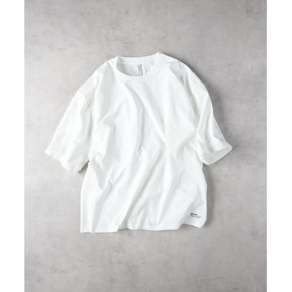 『タイムセール実施中』ZOZO問い合わせ番号:97561284ショップ:Right-on，ライトオンブランド:Right-on，ライトオン商品名:【PLUS ONE】裾ワンポイントロゴ半袖Ｔシャツカテゴリ:トップス>Tシャツ/カットソ...