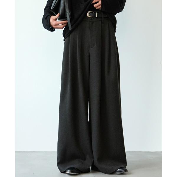 ZOZO問い合わせ番号:97596972ショップ:SINSS，シンスブランド:SINSS，シンス商品名:3-Tuck wide straight slacks / 3タックワイドストレートスラックスカテゴリ:パンツ>スラックスブランド...