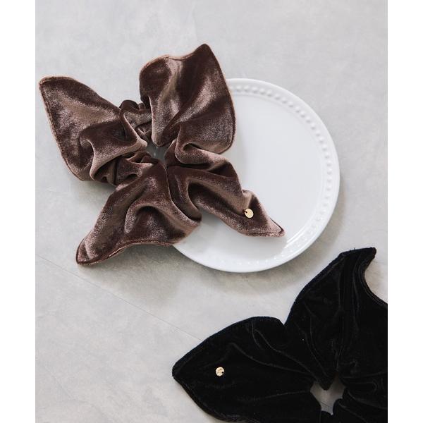 ZOZO問い合わせ番号:97633527ショップ:VIS，ビスブランド:VIS，ビス商品名:スクエアベロアシュシュカテゴリ:ヘアアクセサリー>シュシュブランド品番:2025-B-BVZ45170素材:ポリエステル ポリウレタン原産国:...