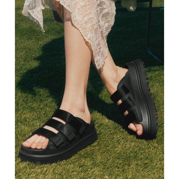 参考価格：15，400円発売時期：2025年04月コンディション：B（目立つ使用感なし）使用感が少ない、または気にならないアイテム全体的：汚れかかと：擦り減り参考サイズ：26cm参考商品名：W GOLDENGLOW SLIDE　116743...