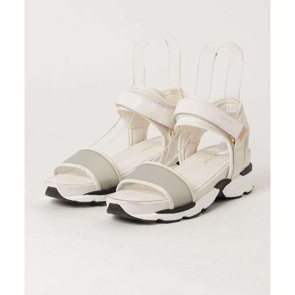 参考価格：8，470円発売時期：2023年05月コンディション：C（やや使用感あり）使用感があり、やや気になる傷や汚れがあるアイテム全体的：汚れ参考商品名：スモークフィルムベルトスポーツサンダル(217-10282)JELLY BEANS(...