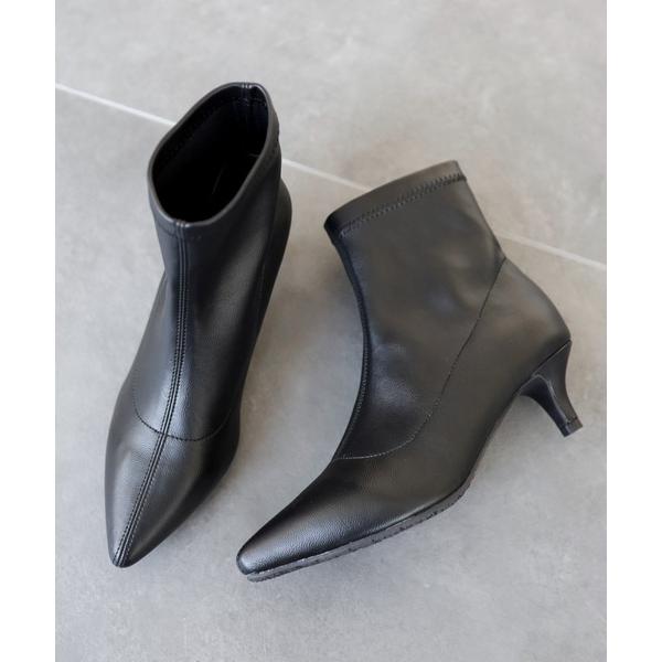 ZOZO問い合わせ番号:97702306ショップ:SESTO，セストブランド:SESTO，セスト商品名:ポインテッドトゥ柔らかストレッチショートブーツカテゴリ:シューズ>ブーツブランド品番:dnb4101素材:合成皮革， 生地原産国:...