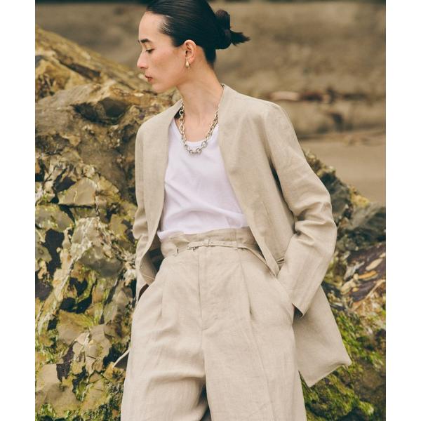 参考価格：19，800円発売時期：2023年02月コンディション：B（目立つ使用感なし）使用感が少ない、または気にならないアイテム首周り：汚れ参考商品名：【Audrey and John Wad】バックスリットリネンノーカラージャケット参考...