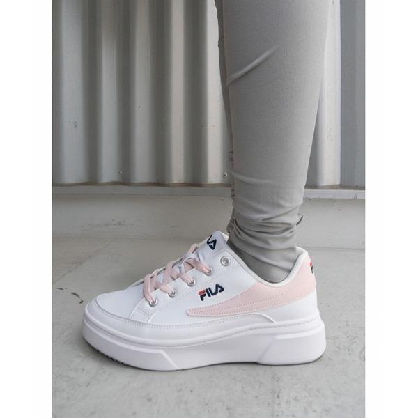 『セール実施中』ZOZO問い合わせ番号:97833758ショップ:FILA，フィラブランド:FILA，フィラ商品名:COURT PLUMPY FEATHERY V2カテゴリ:シューズ>スニーカーブランド品番:WFW25044155素材...