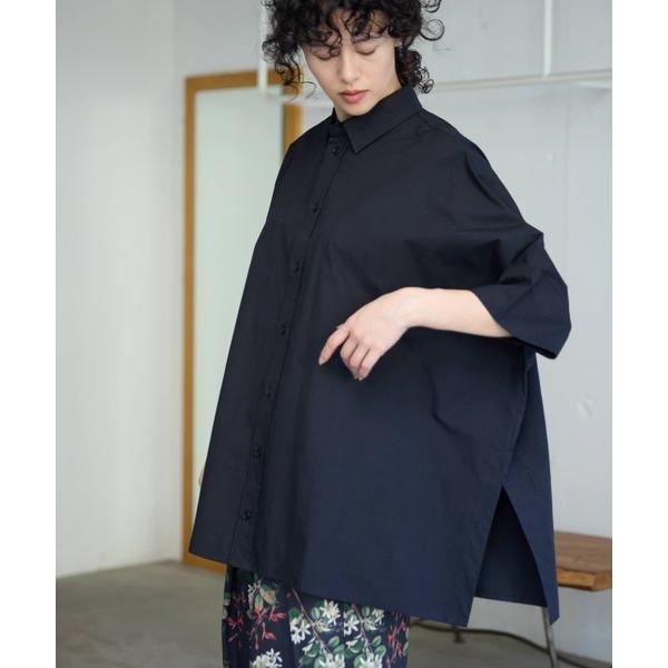 参考価格：4，400円発売時期：2025年03月コンディション：B（目立つ使用感なし）使用感が少ない、または気にならないアイテム全体的：汚れ参考商品名：ビックシルエットハーフスリーブシャツ参考品番：LBIZI252027/LBWAM2520...