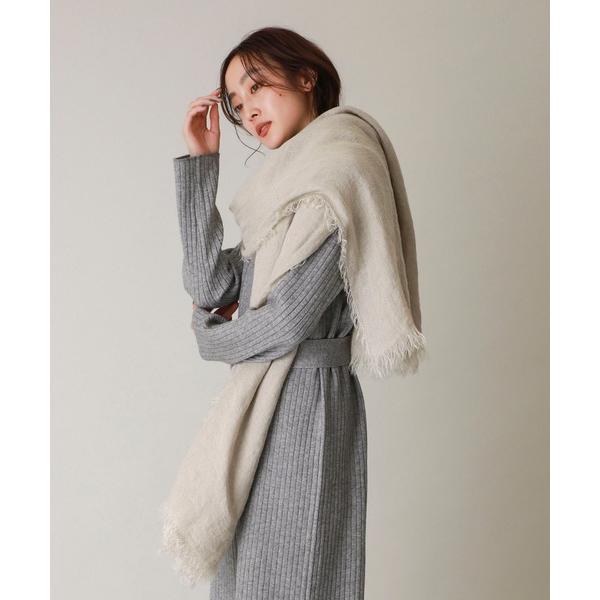 『セール実施中』参考価格：27，500円発売時期：2020年12月コンディション：B（目立つ使用感なし）使用感が少ない、または気にならないアイテム表面：ひきつれ、毛玉【商品に関する注意事項】・こちらの商品画像は、実物ではなく新品時の画像を掲...