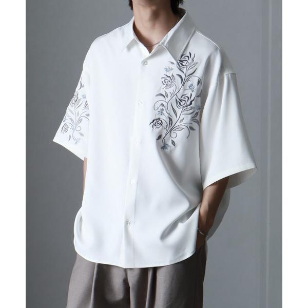 参考価格：5，995円発売時期：2025年06月コンディション：B（目立つ使用感なし）使用感が少ない、または気にならないアイテム袖：汚れ参考商品名：【welise/ウェライズ】リッチドレープスムース ”Embroidary”アソートフラワー...