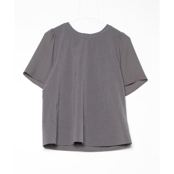 『タイムセール実施中』参考価格：11，000円発売時期：2024年08月コンディション：B（目立つ使用感なし）使用感が少ない、または気にならないアイテム前身頃：汚れ参考商品名：【二の腕カバー/シアー】ラッフルスリーブトップス参考品番：153...