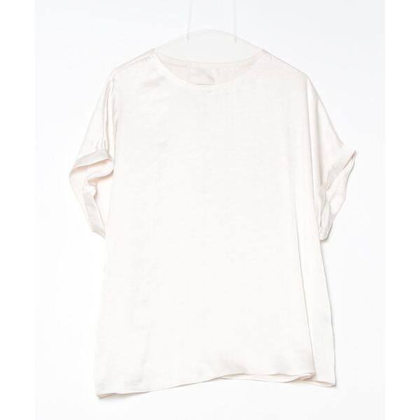 参考価格：13，200円発売時期：2024年03月コンディション：A（使用感なし）数回使用した程度で使用感が感じられないアイテム参考商品名：◆【上品着映え／洗える】クラッシュサテン 半袖ブラウス参考品番：153-88400-2024-01Z...